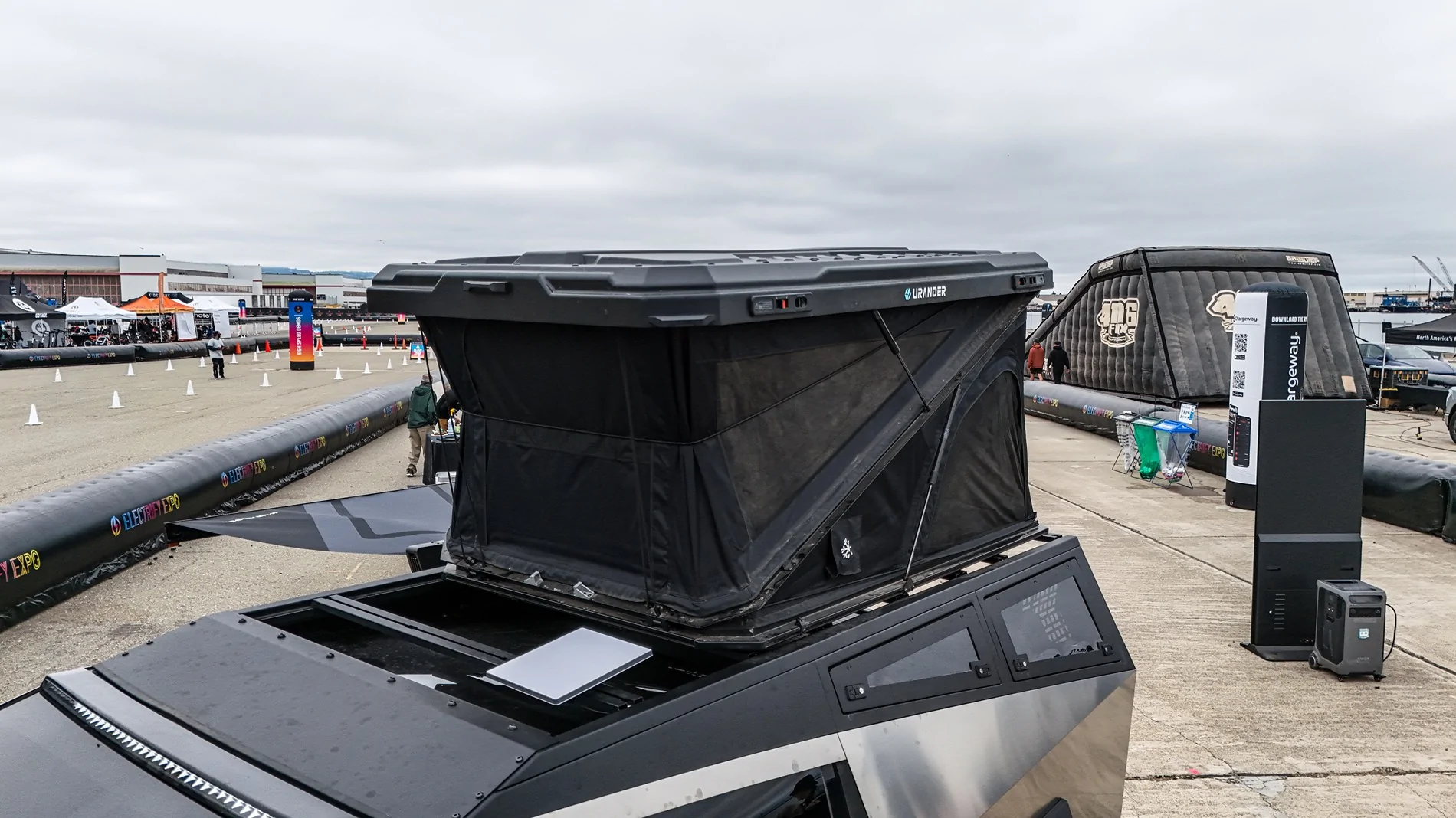 Urander’s New Tent, Awning & Bed Rack + Cybertruck Terrestrial Armor ...
