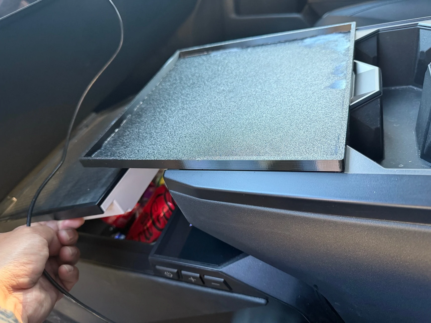 3D printable Cybertruck Food Tray | Tesla Cybertruck Forum - Cybertruck ...