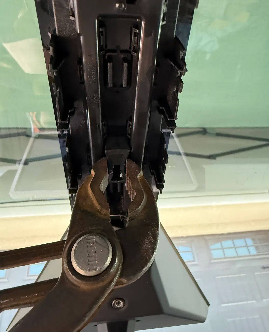 Fix for loose overhead console assembly (where magnetic sunvisors ...