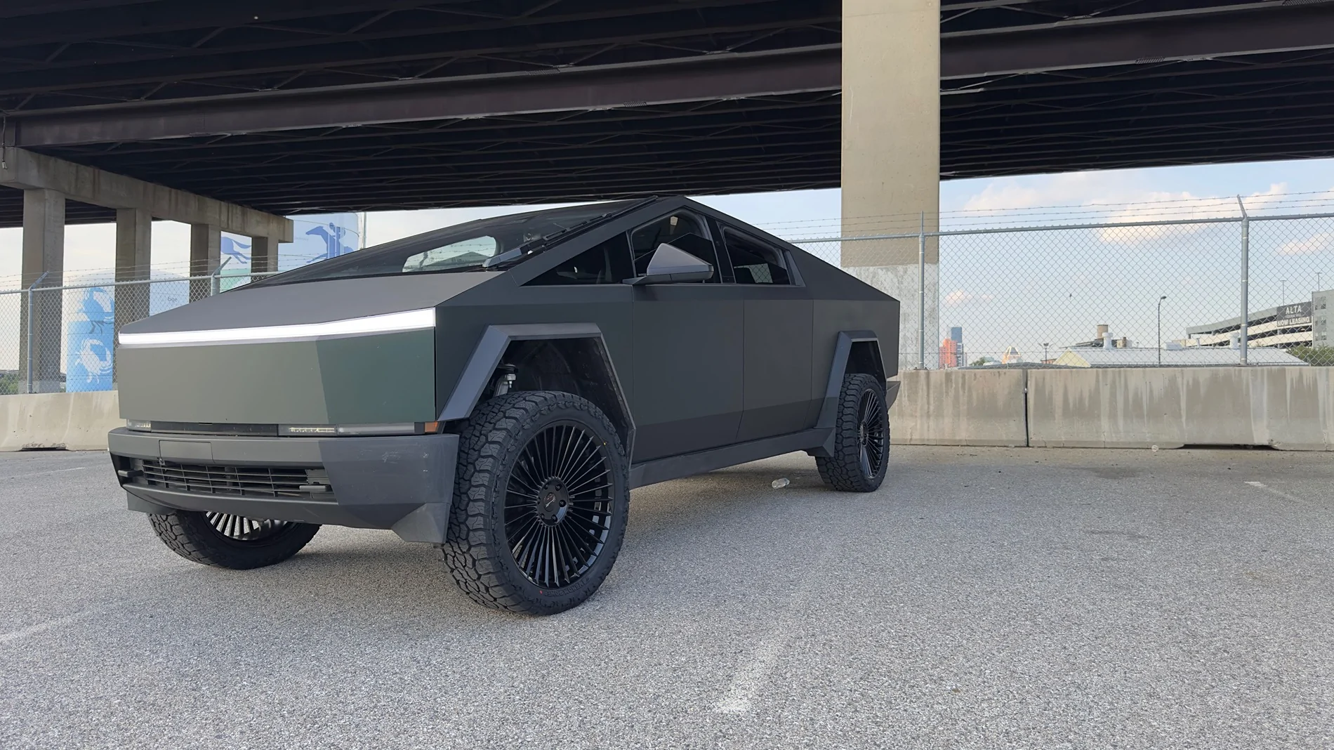 Does Aftermarket Rims and Tires Void Cybertruck Suspension or Control ...
