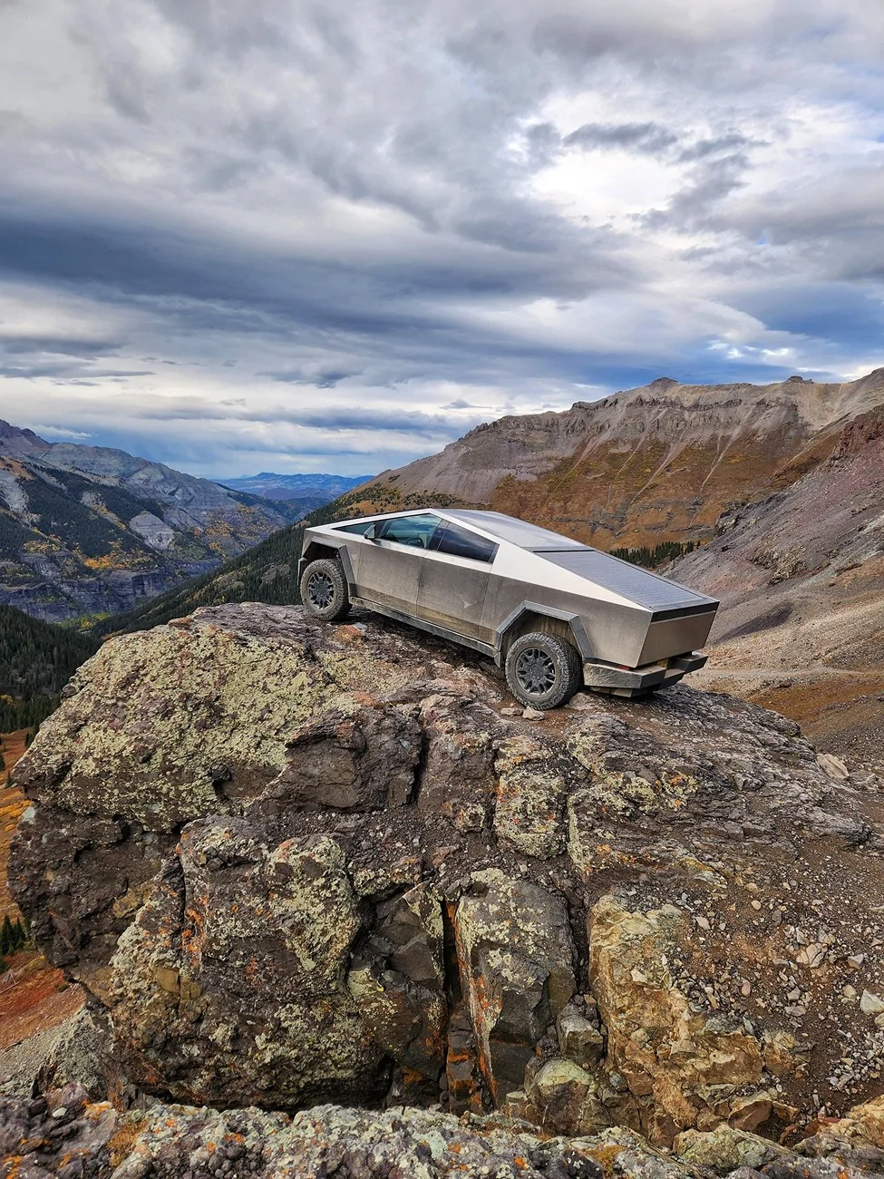 Cybertruck @ Poser Rock, Imogene Pass | Tesla Cybertruck Forum ...