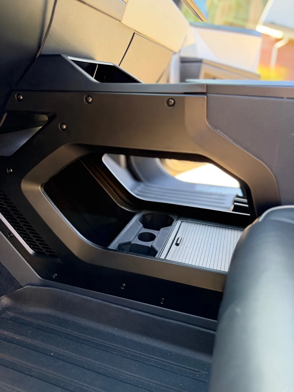 Cybergear Center Console - Installed | Tesla Cybertruck Forum ...