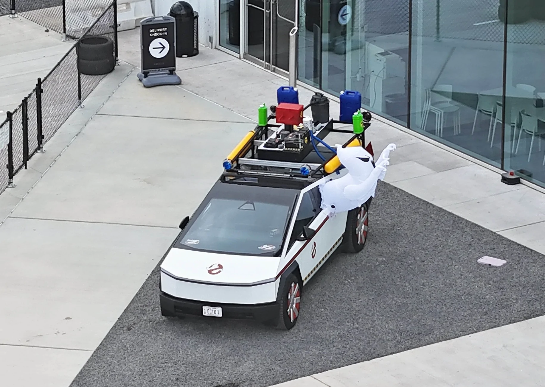 Ghostbusters Cybertruck debut at Tesla Halloween Event | Tesla ...