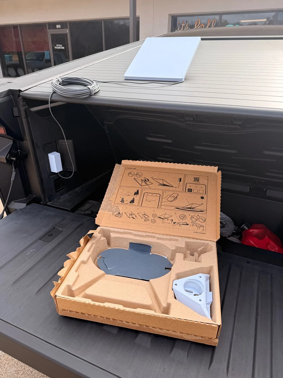 🚀 Giveaway – T-Launch Starlink Mini Power Stand (Teslaunch) | Tesla ...