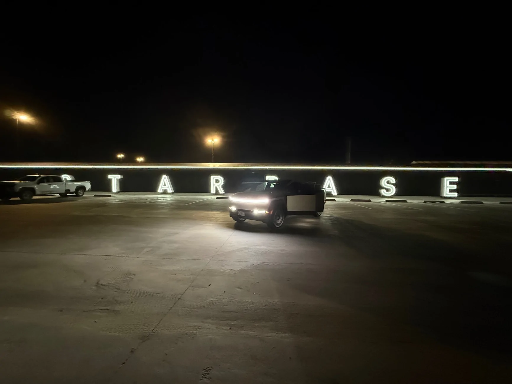 🚀 Giveaway – T-Launch Starlink Mini Power Stand (Teslaunch) | Tesla ...