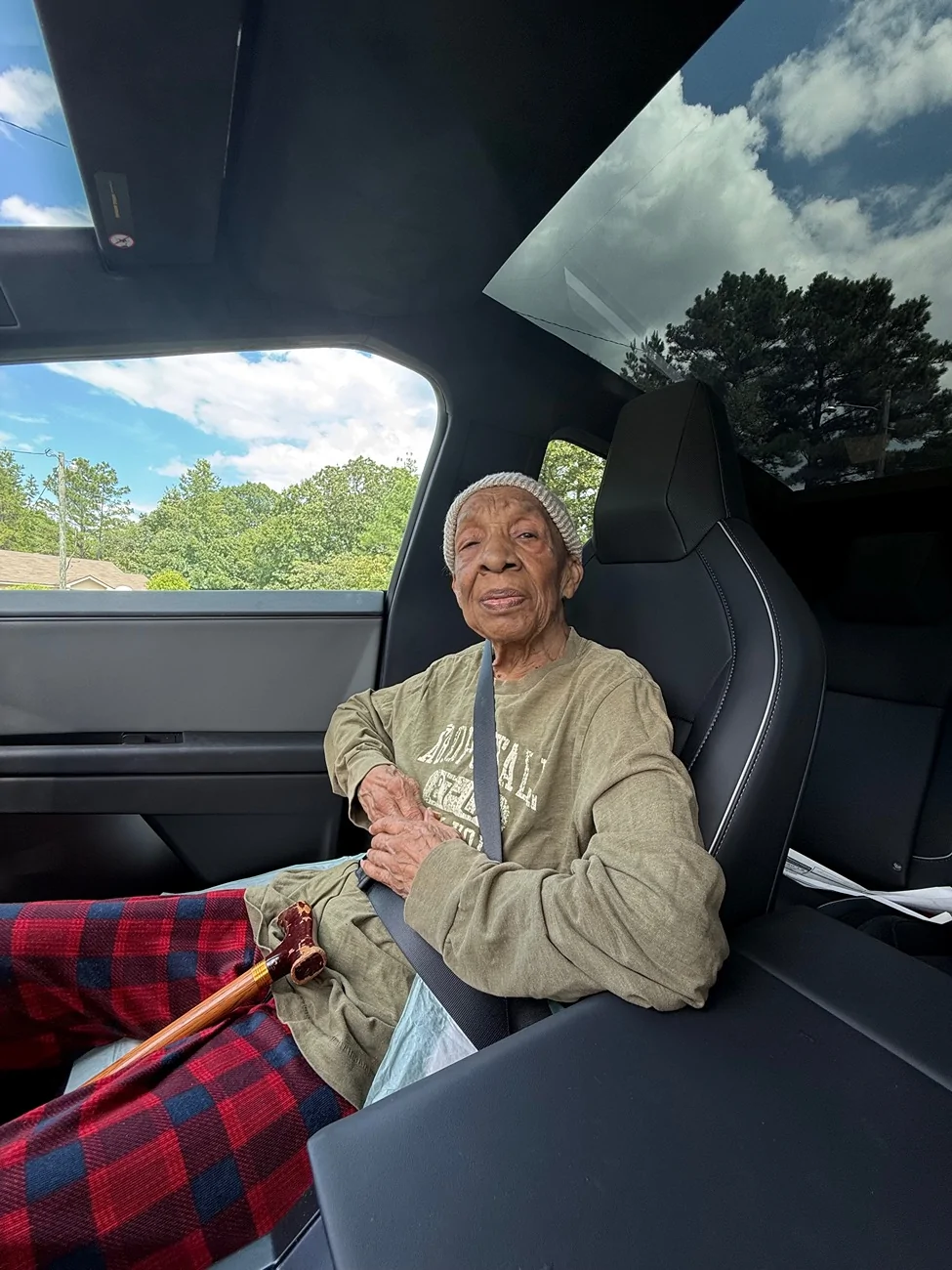 🚀 Giveaway – T-Launch Starlink Mini Power Stand (Teslaunch) | Tesla ...