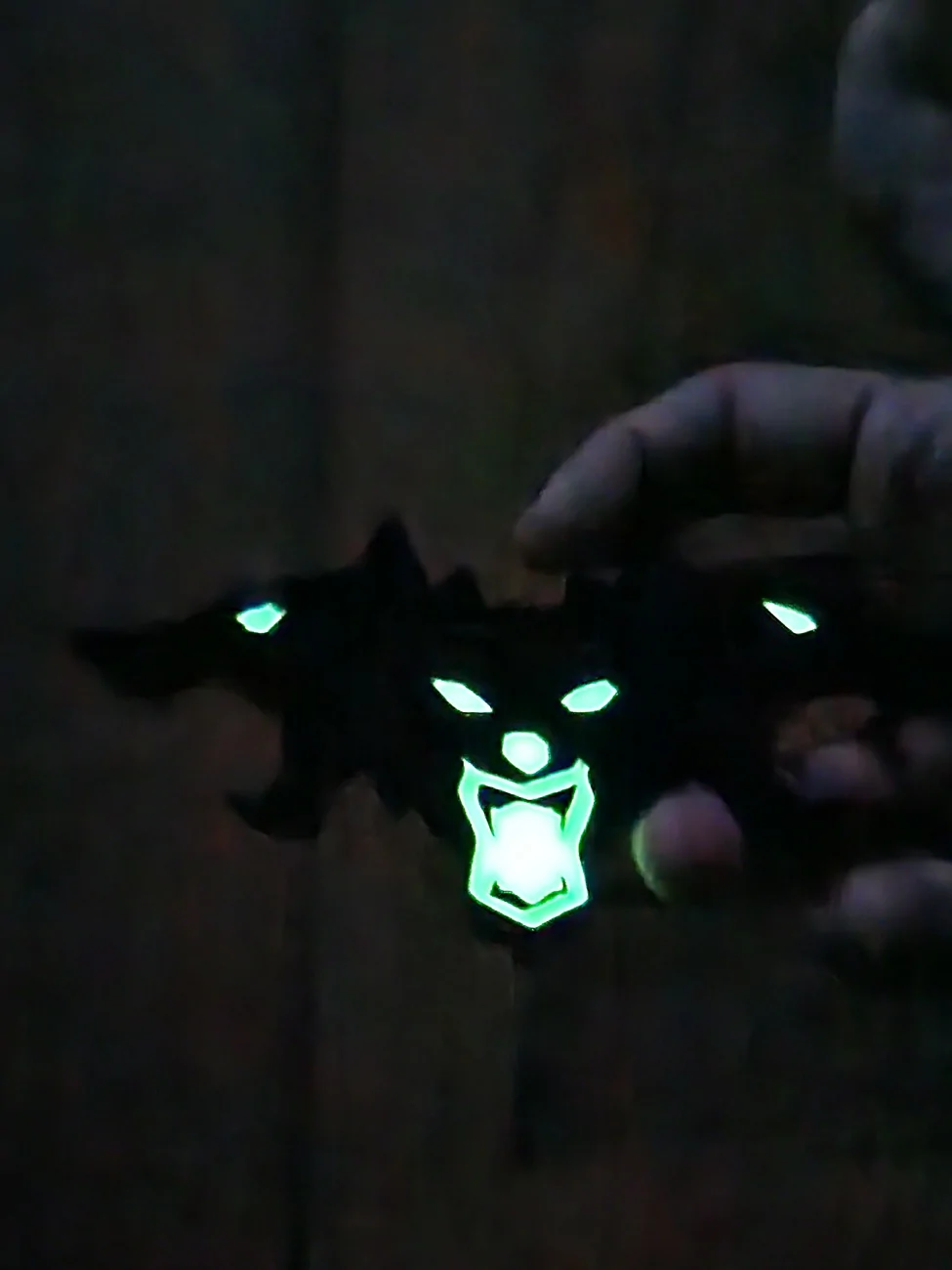 Glow in the dark Cyberbeast logo emblem (3D print .STL file added ...