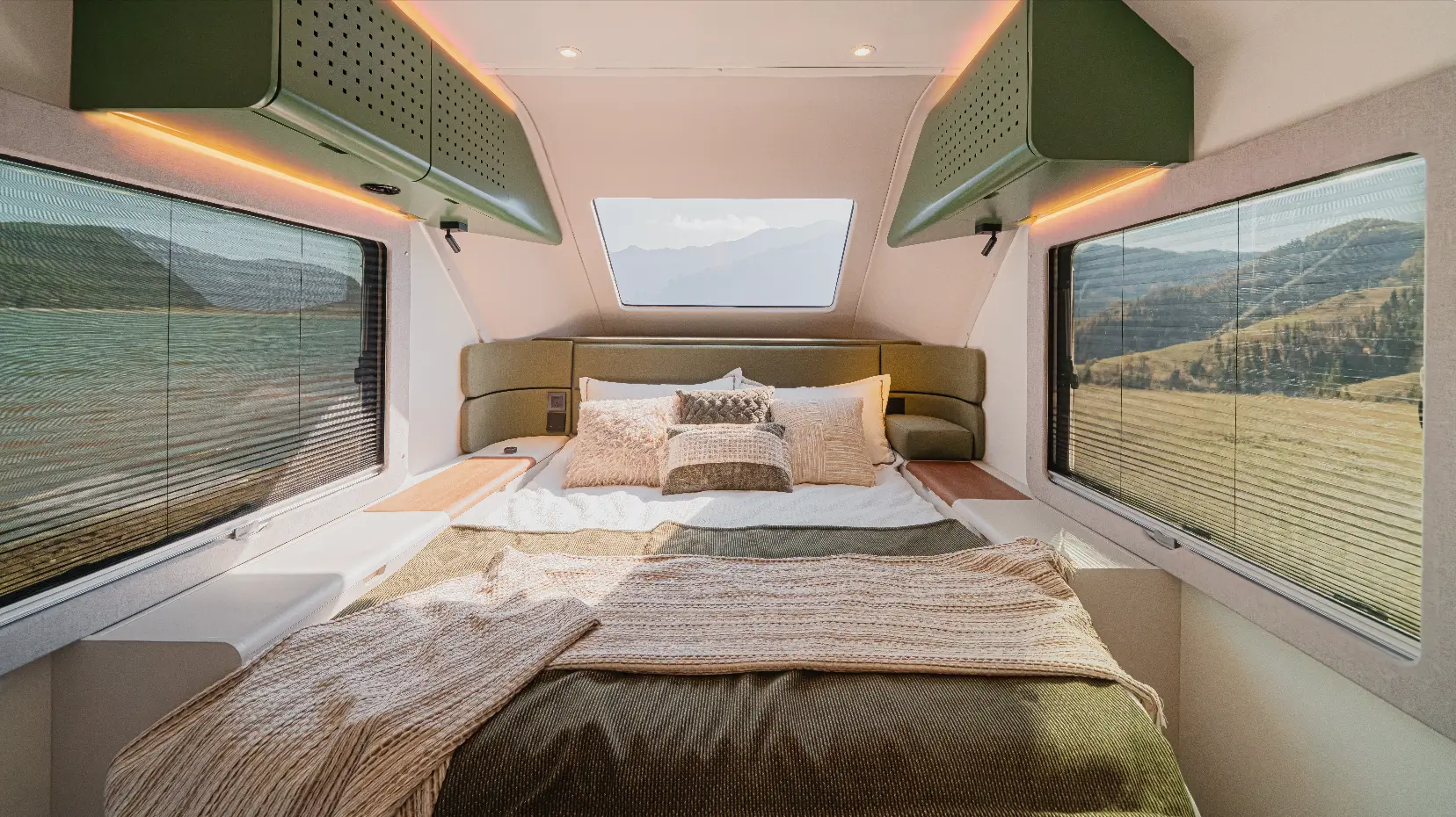 The Ultimate RV Trailer for Cybertruck: Evotrex-PG5 (270+ kWh of usable ...