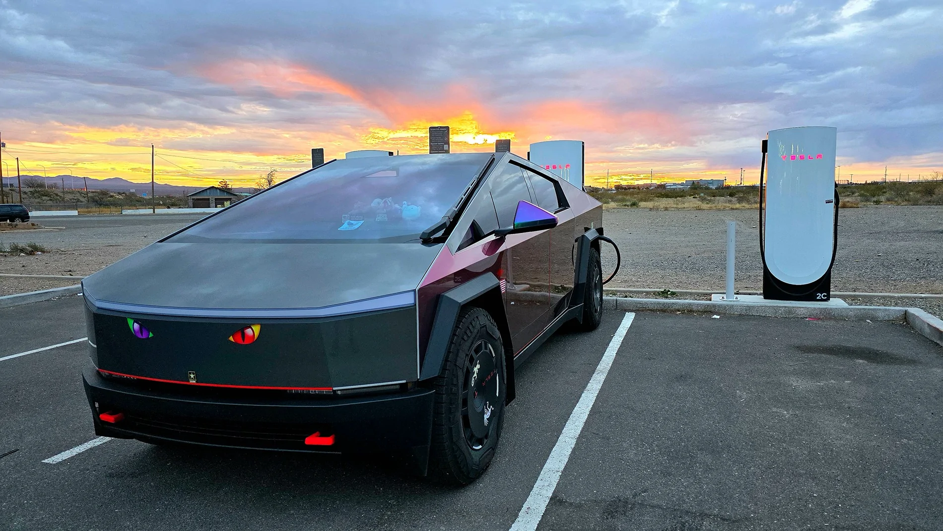 Daily random Cybertruck photos thread - Post Yours! 📸 🤳 | Page 106 ...