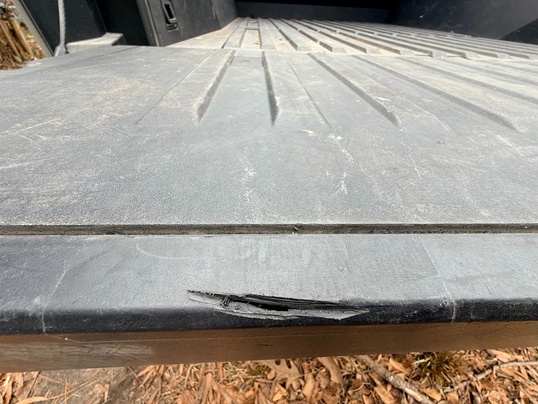 How is the composite bed material holding up? | Tesla Cybertruck Forum ...