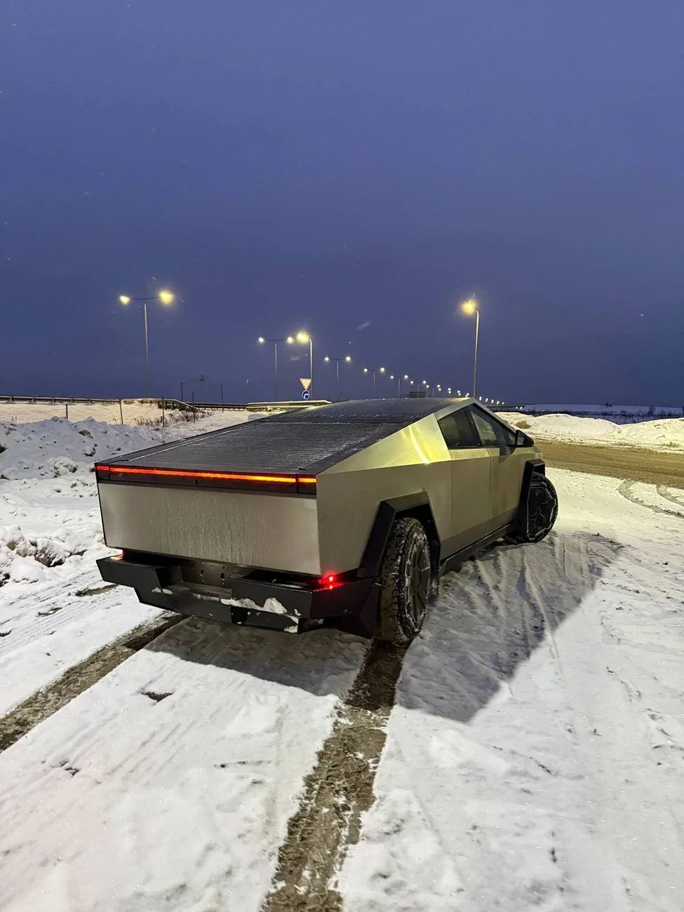 I picked up my Cybertruck in Russia and was immediately impressed ...
