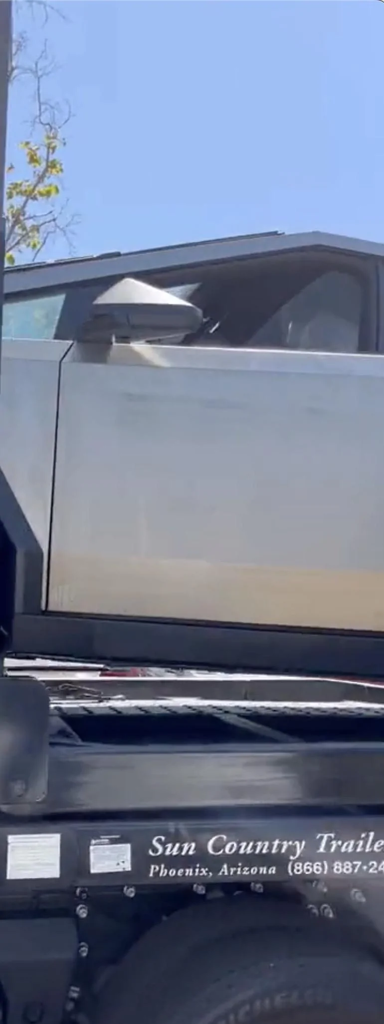 A look at interior of glass roof / cabin ceiling | Tesla Cybertruck ...