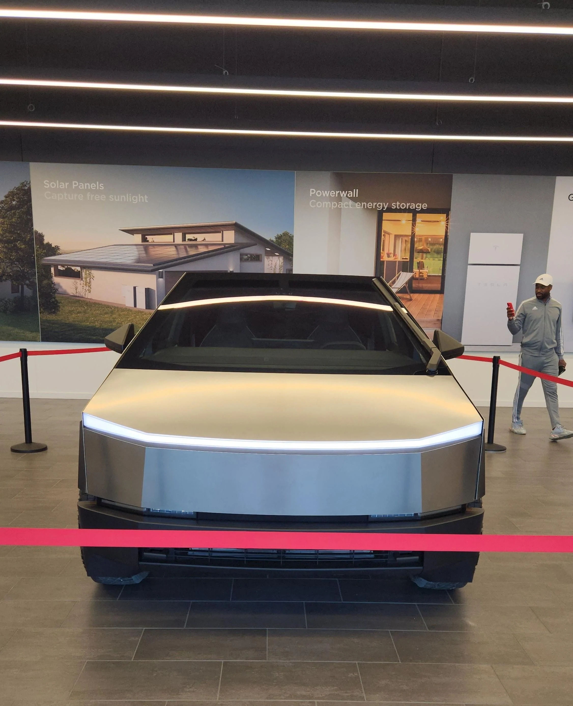 Cypress Houston Texas Delivery Center has a Cybertruck! (19820 ...