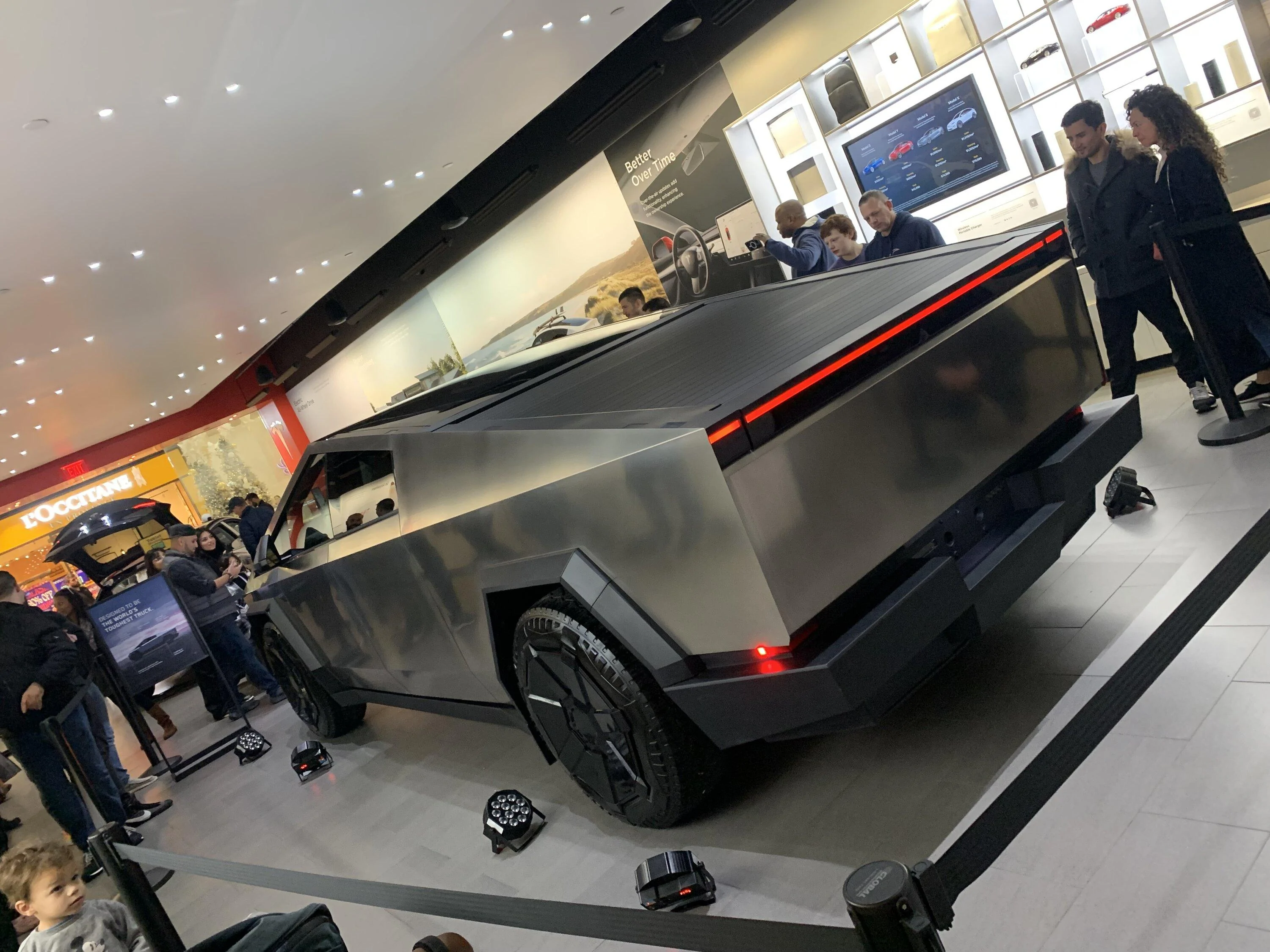 Confirmed: Cybertruck in Bethesda Maryland starting 11/25 (@ Westfield ...