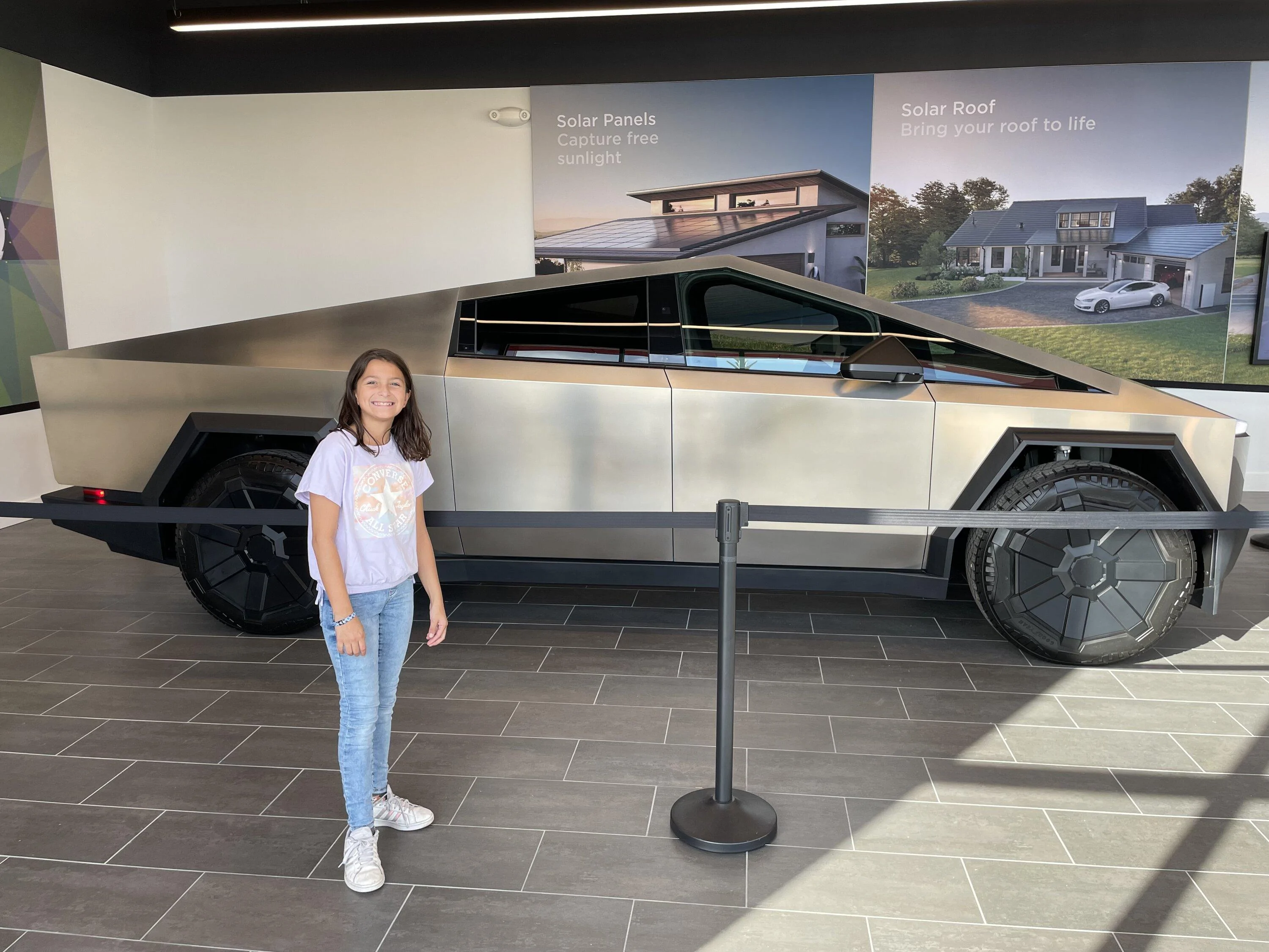 If you’re on the fence, go see it in person! | Tesla Cybertruck Forum ...