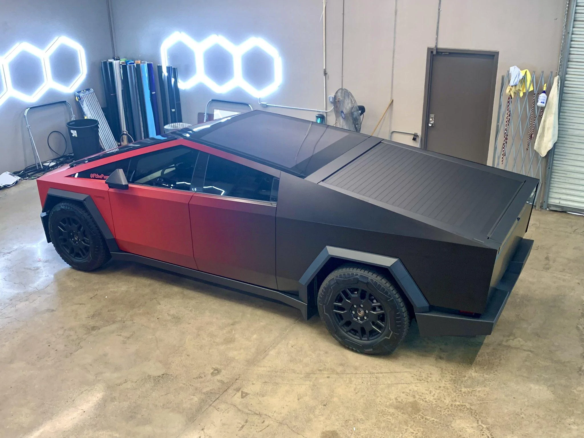 Red to Black transition wrap on Cybertruck | Tesla Cybertruck Forum ...