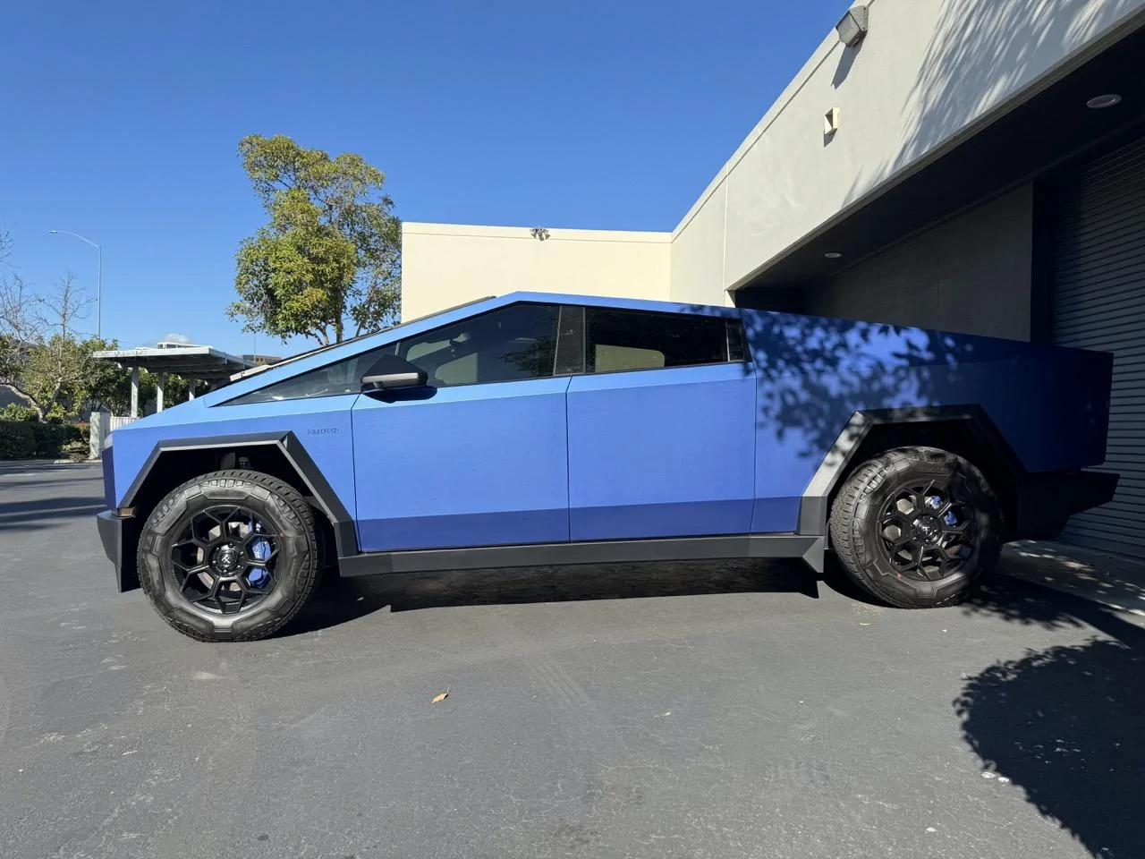 My Cybertruck in matte blue wrap + TSportline 20" CT7 Wheels + Painted ...