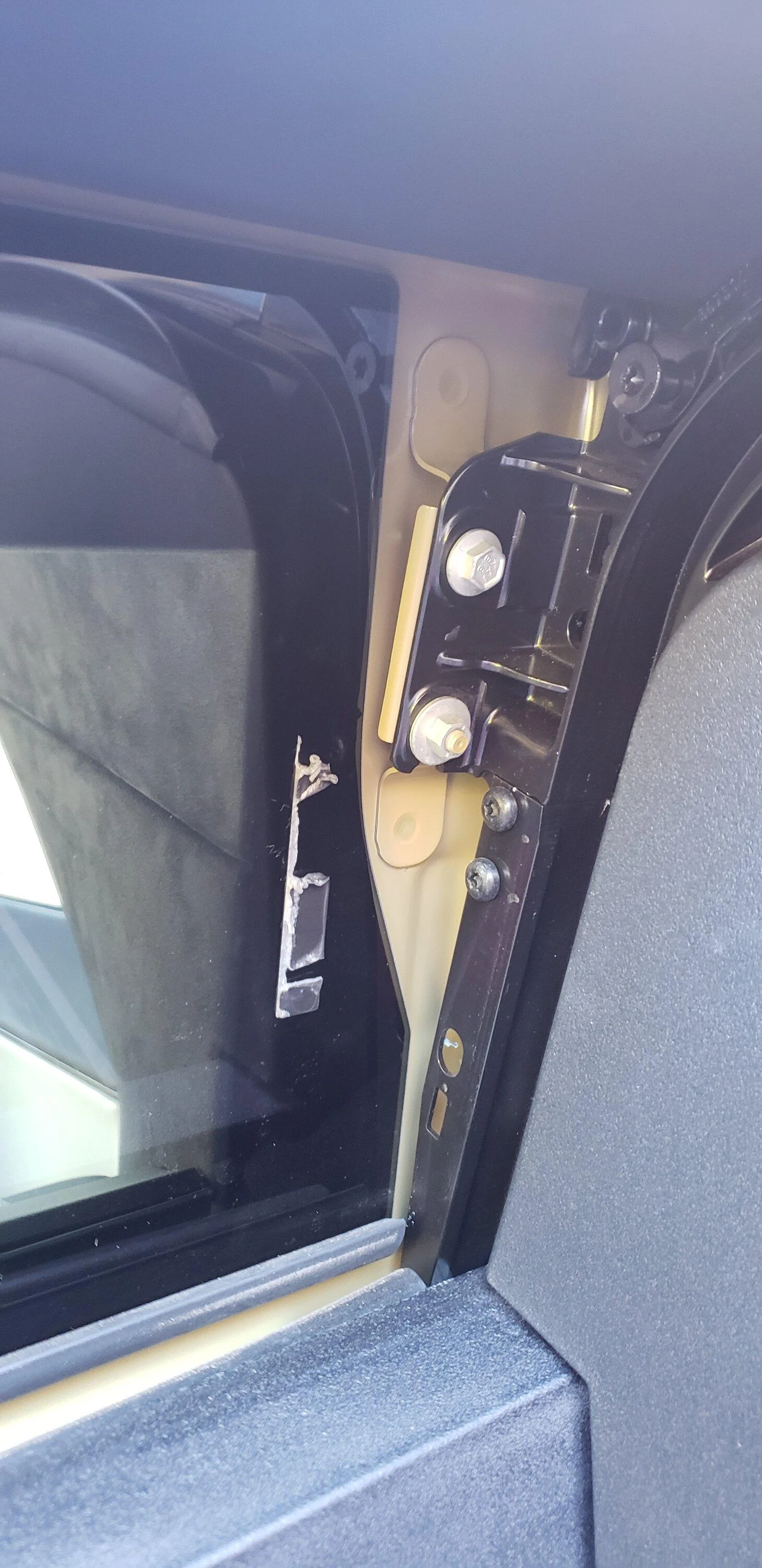 Removing / venting rear window to cool/heat vault for DIY camp mode ...
