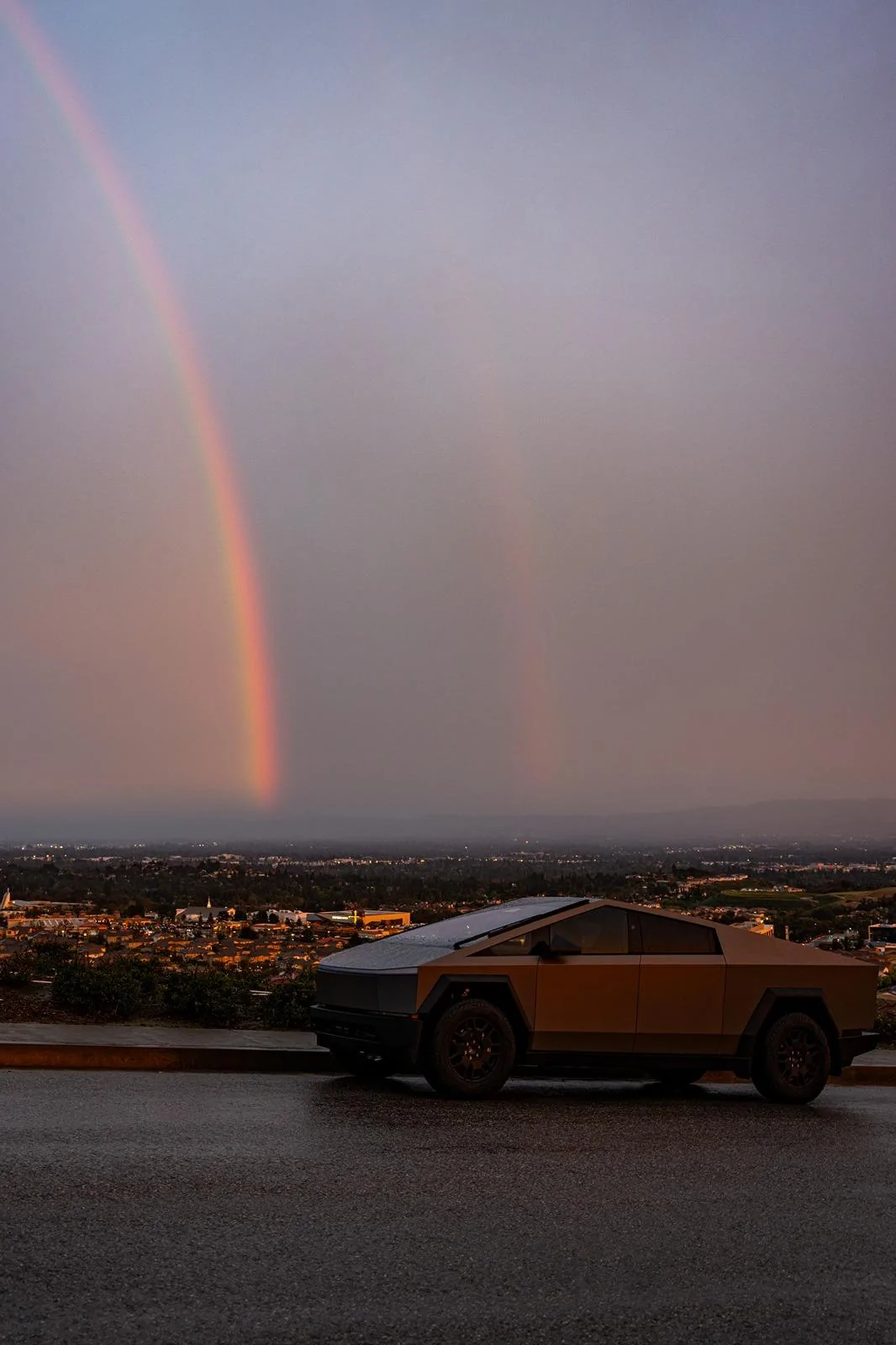 Cybertruck door unlock itself after rain | Tesla Cybertruck Forum ...