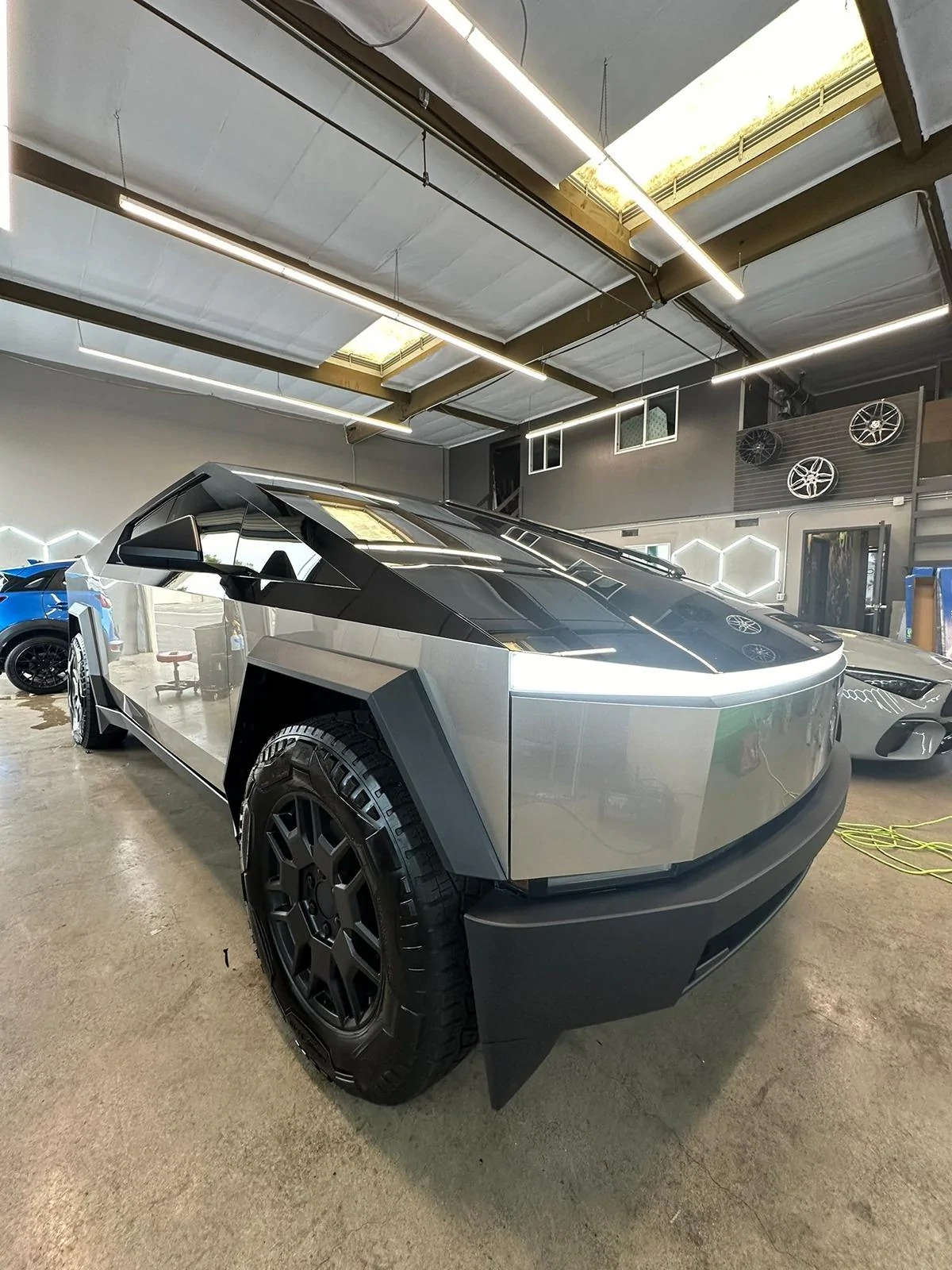 TWO-TONE / DUAL-TONE / MULTIPLE COLORS Vinyl Wrap & PPF Cybertruck ...