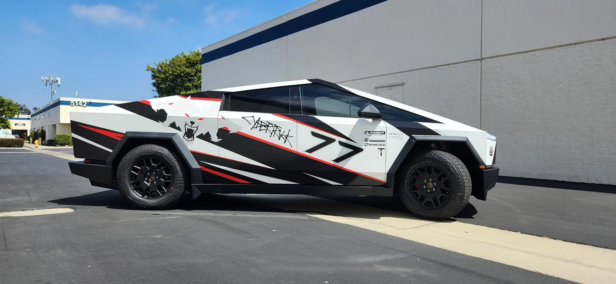 CUSTOM GRAPHICS / DESIGN / THEME Vinyl Wrap & PPF Cybertruck -- Photos ...