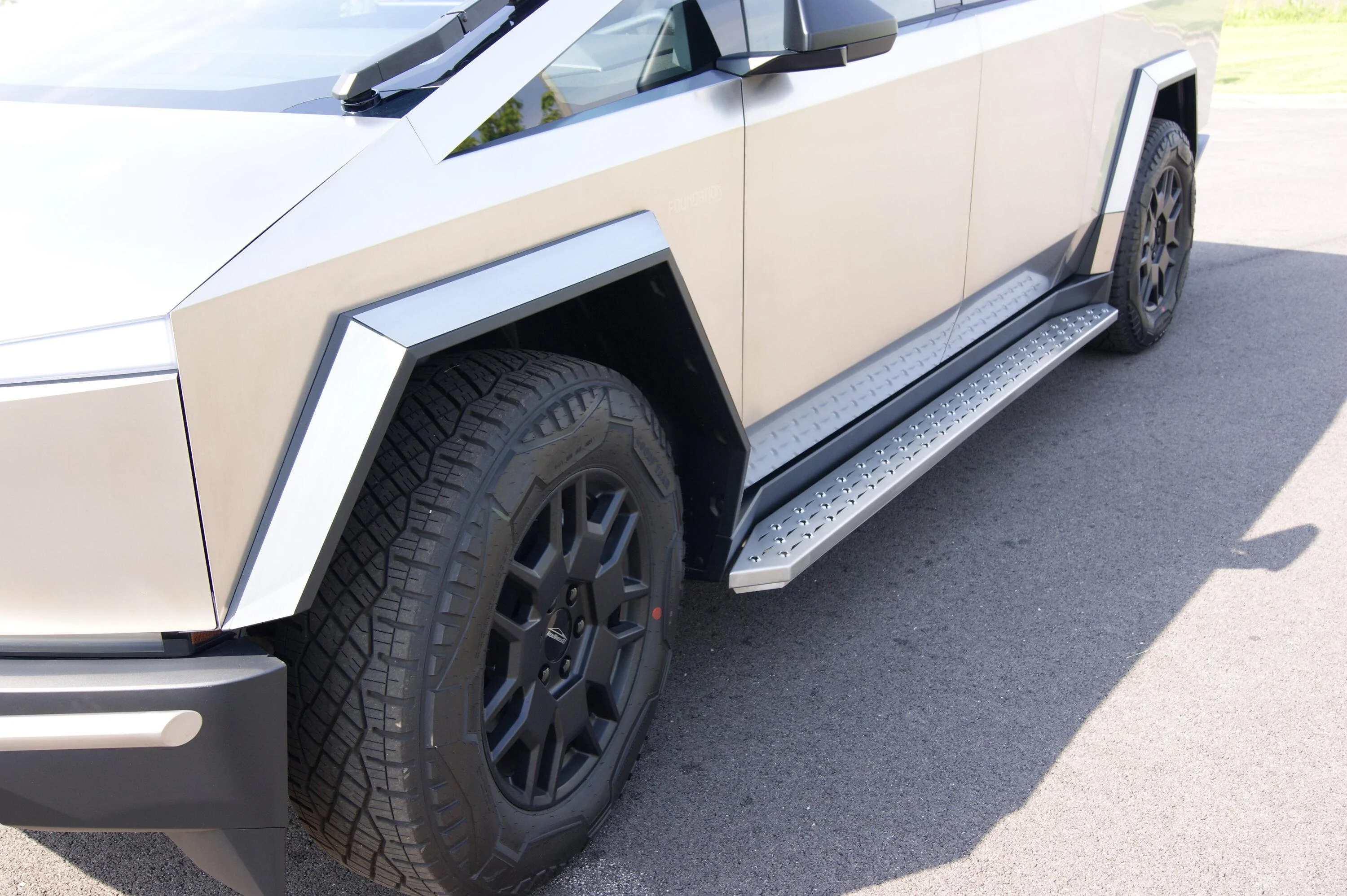 ***NEW***RealWheels EV Stainless Steel Running Boards | Tesla ...