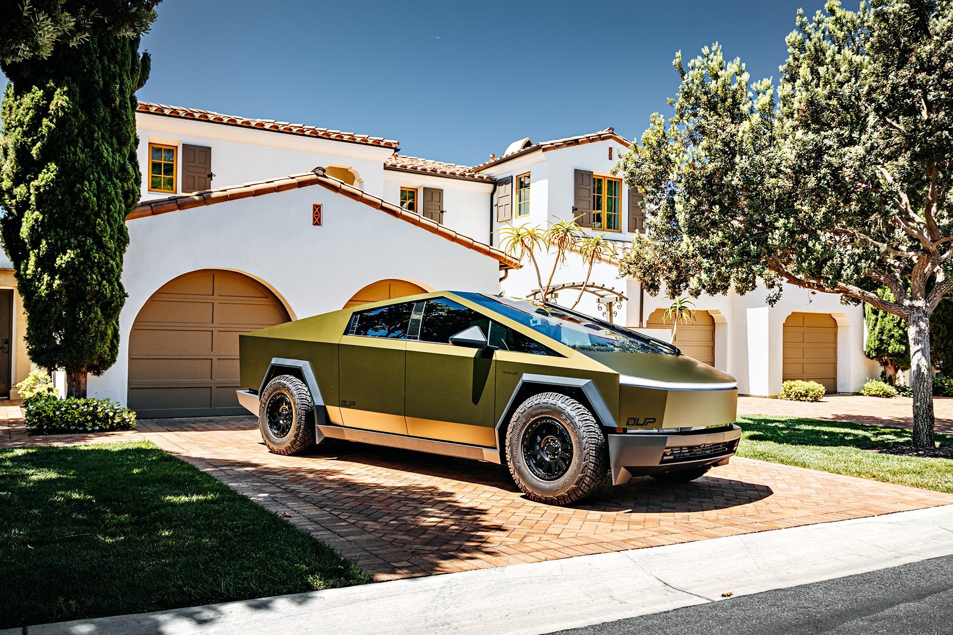GOLD Vinyl Wrap & PPF Cybertruck -- Photos & Videos | Tesla Cybertruck ...