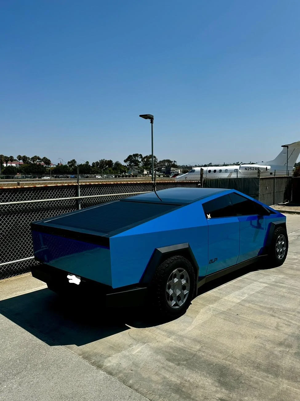 🔵 The "GFY" Edition CYBERTRUCK Wrapped in Lapis Lazuli Colored PPF by ...