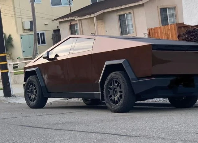 BROWN / BRONZE / COPPER Vinyl Wrap & PPF Cybertruck -- Photos & Videos ...