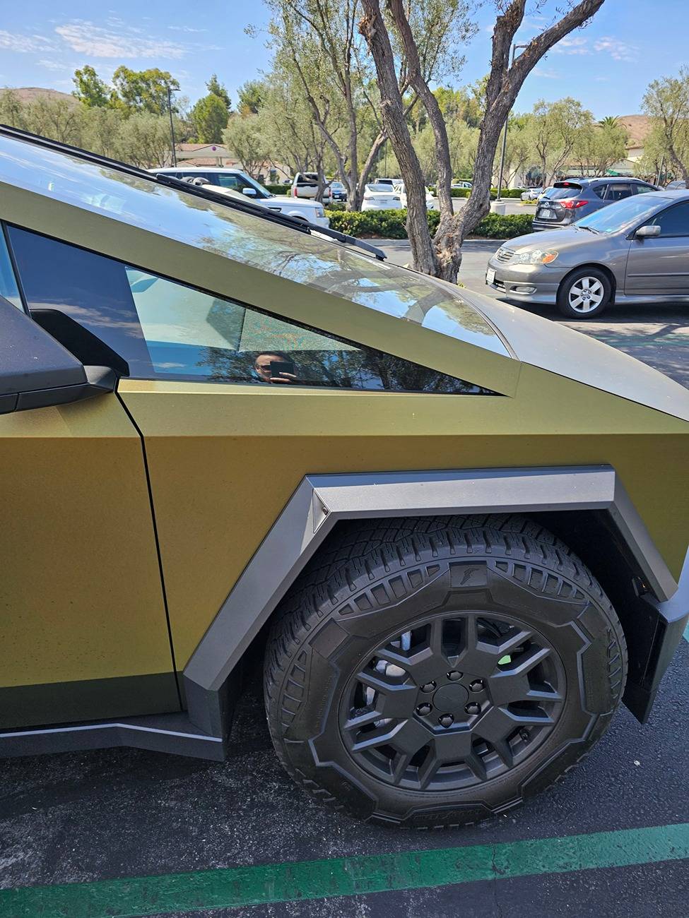? For anyone who wrapped gloss black … wavy panels? | Tesla Cybertruck ...