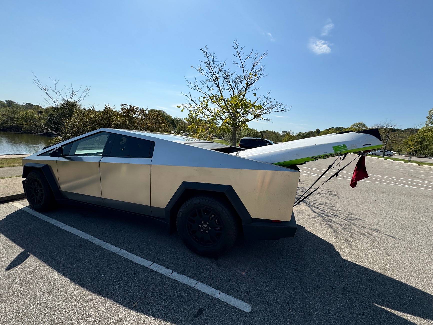 Carrying 2 Kayak in bed: super-easy hauling without accessories | Tesla ...