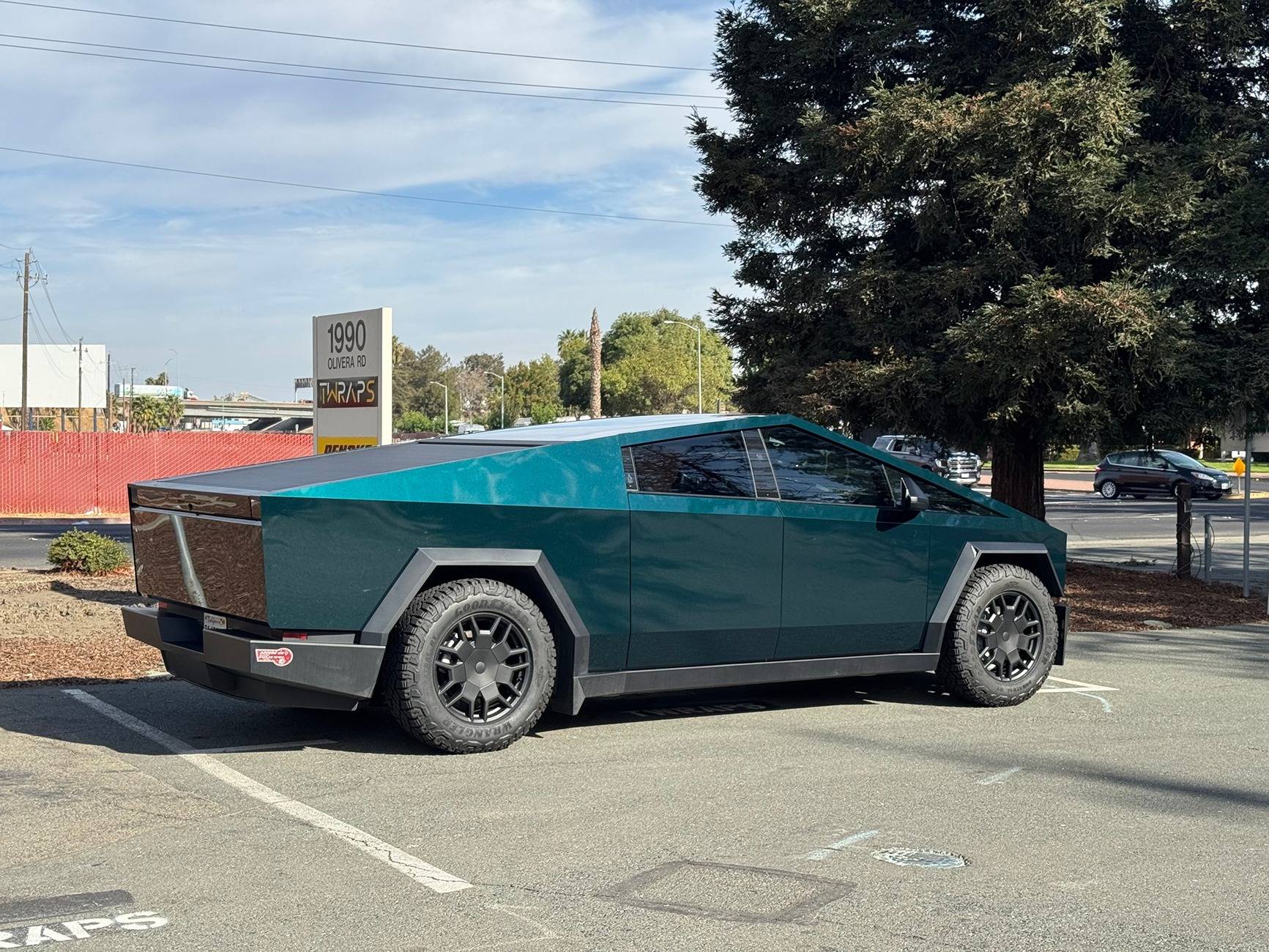 GREEN Vinyl Wrap & PPF Cybertruck -- Photos & Videos | Page 3 | Tesla ...