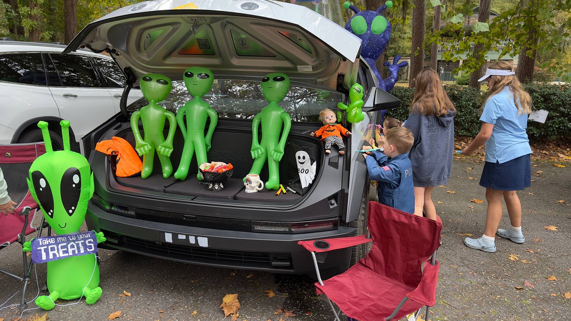 👻Trunk or Treat was a success! 🎃 | Tesla Cybertruck Forum - Cybertruck ...