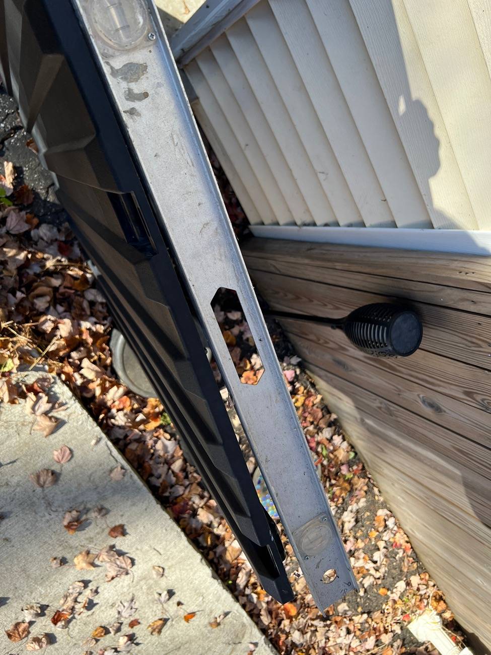 CT vault divider not fitting? It’s because cover is warped. | Tesla ...