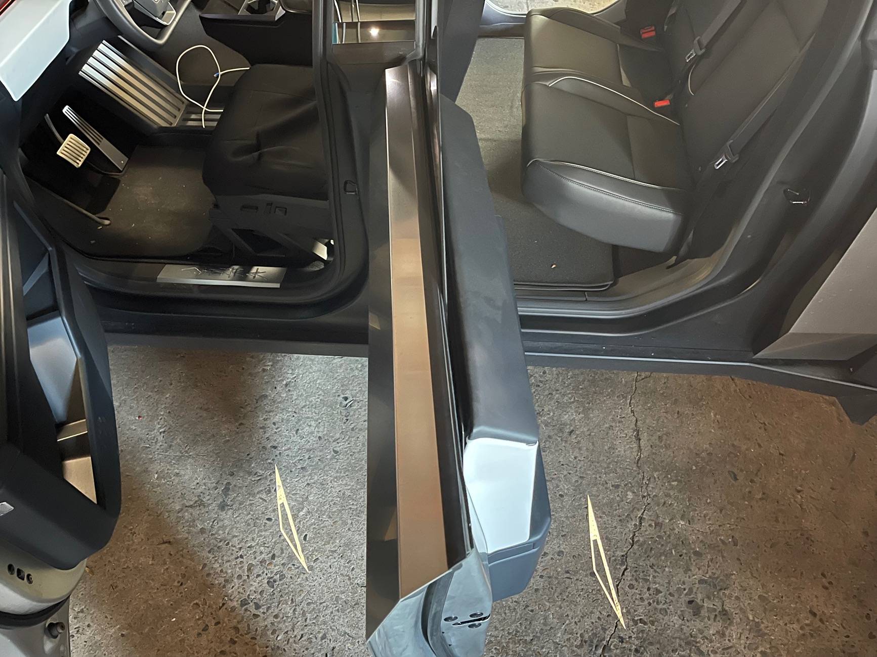 Installing Cybertruck OEM Projection Lights / Puddle Lights -- Front ...