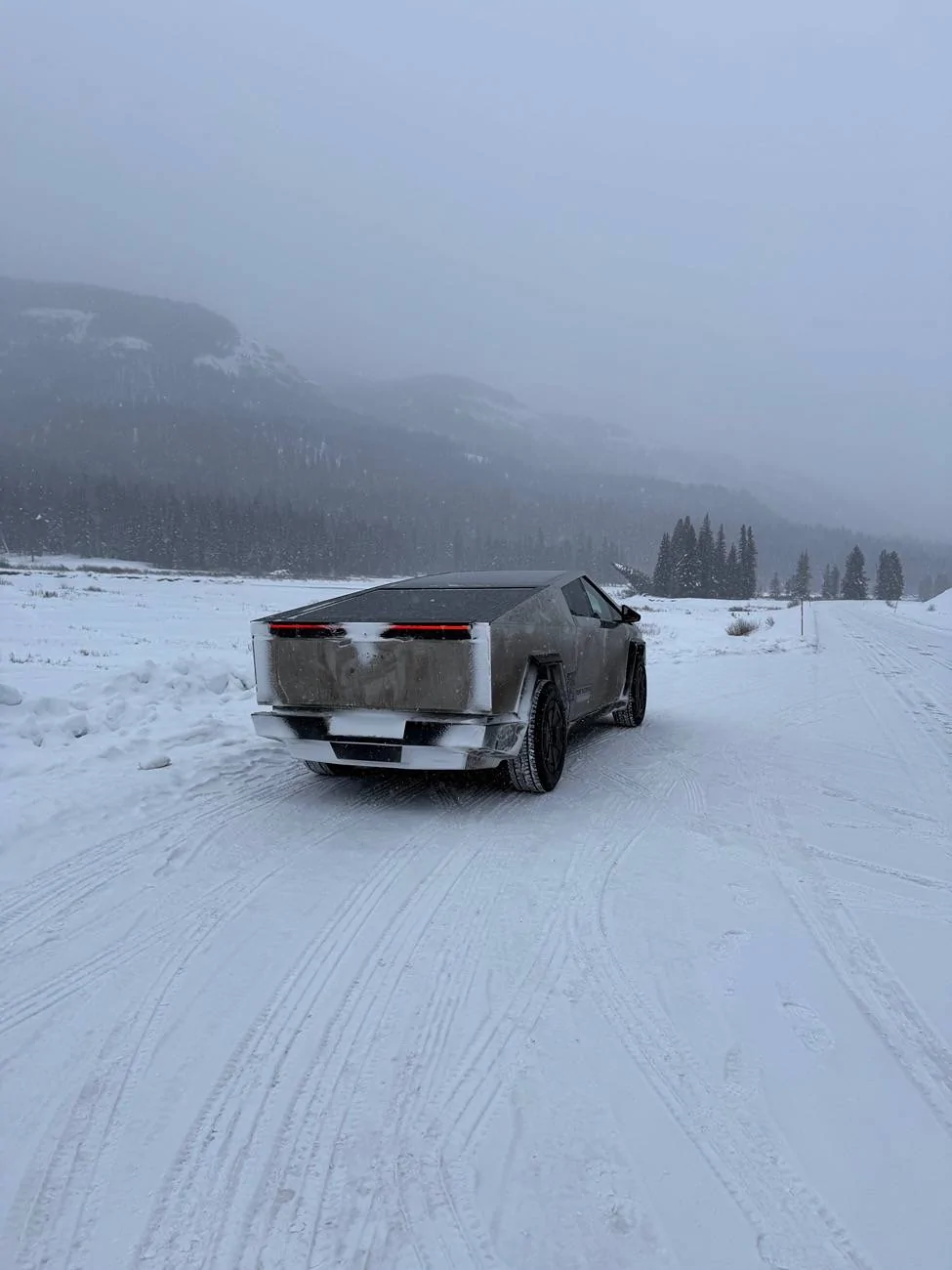 2 weeks guiding clients in Yellowstone with Cybertruck | Tesla ...