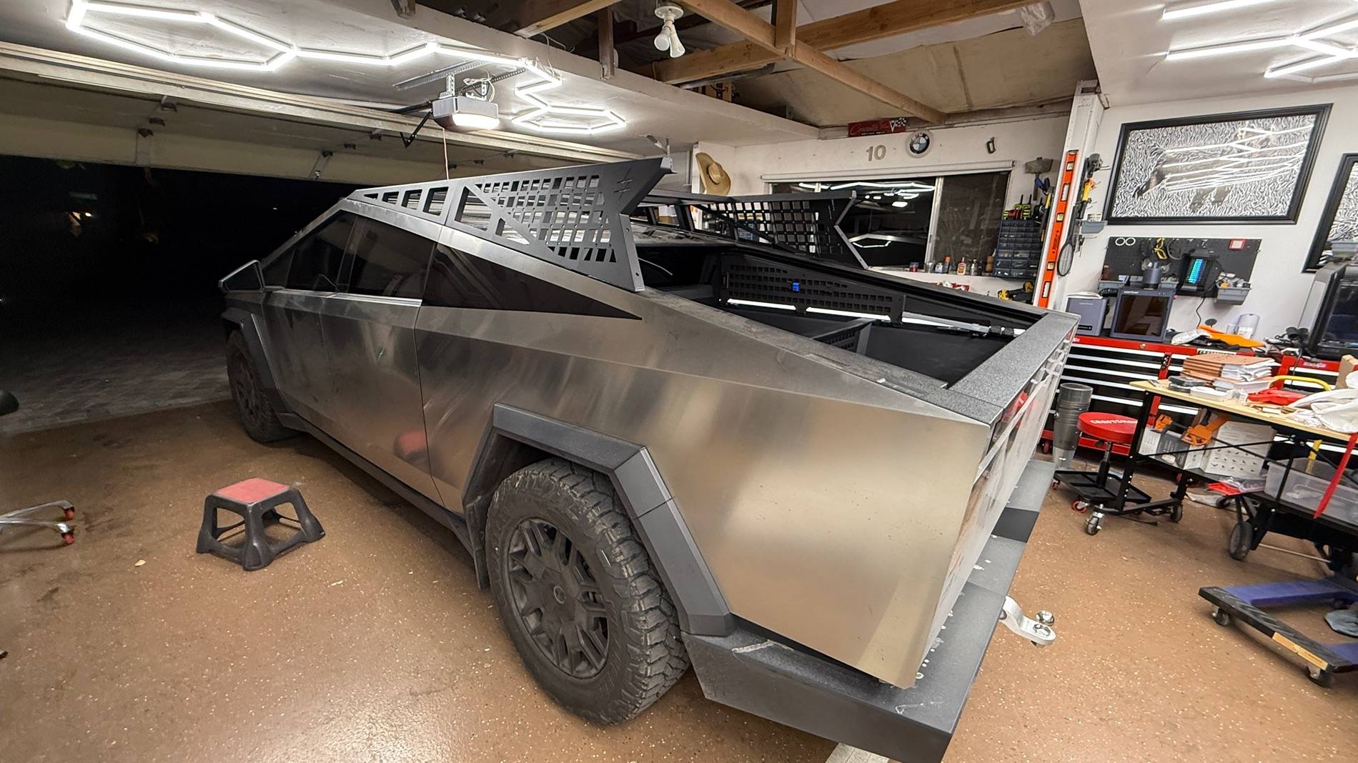 Mars Expedition Roof-Rack Installed! | Tesla Cybertruck Forum ...