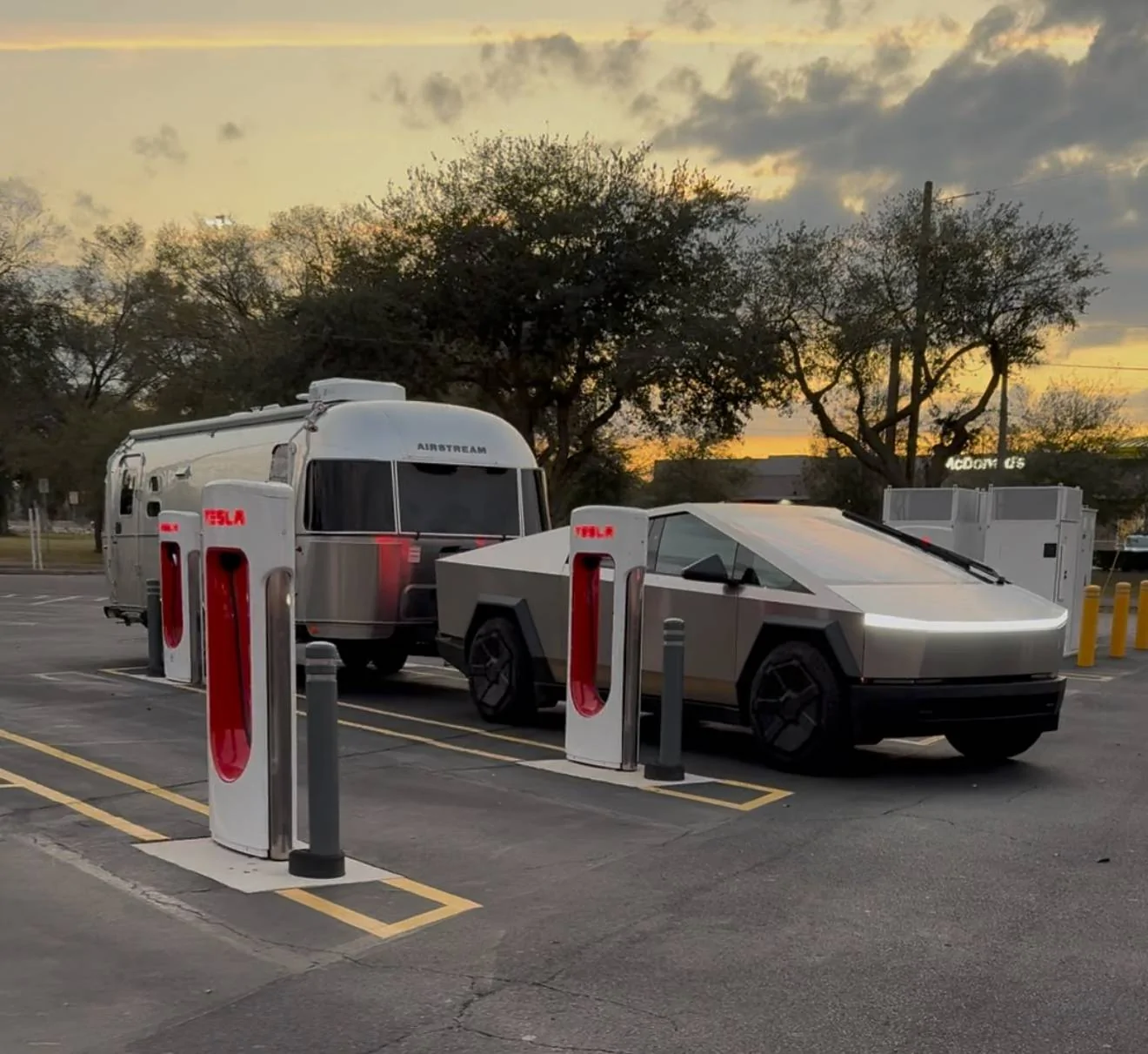 Cybertruck towed our Airstream to the Daytona 500 (NASCAR), 475-miles ...