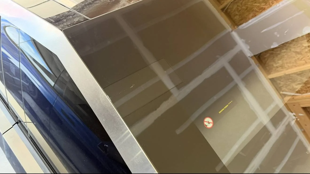UPDATED: 360 miles on OD front windshield already cracked 🤦‍♂️ | Tesla ...