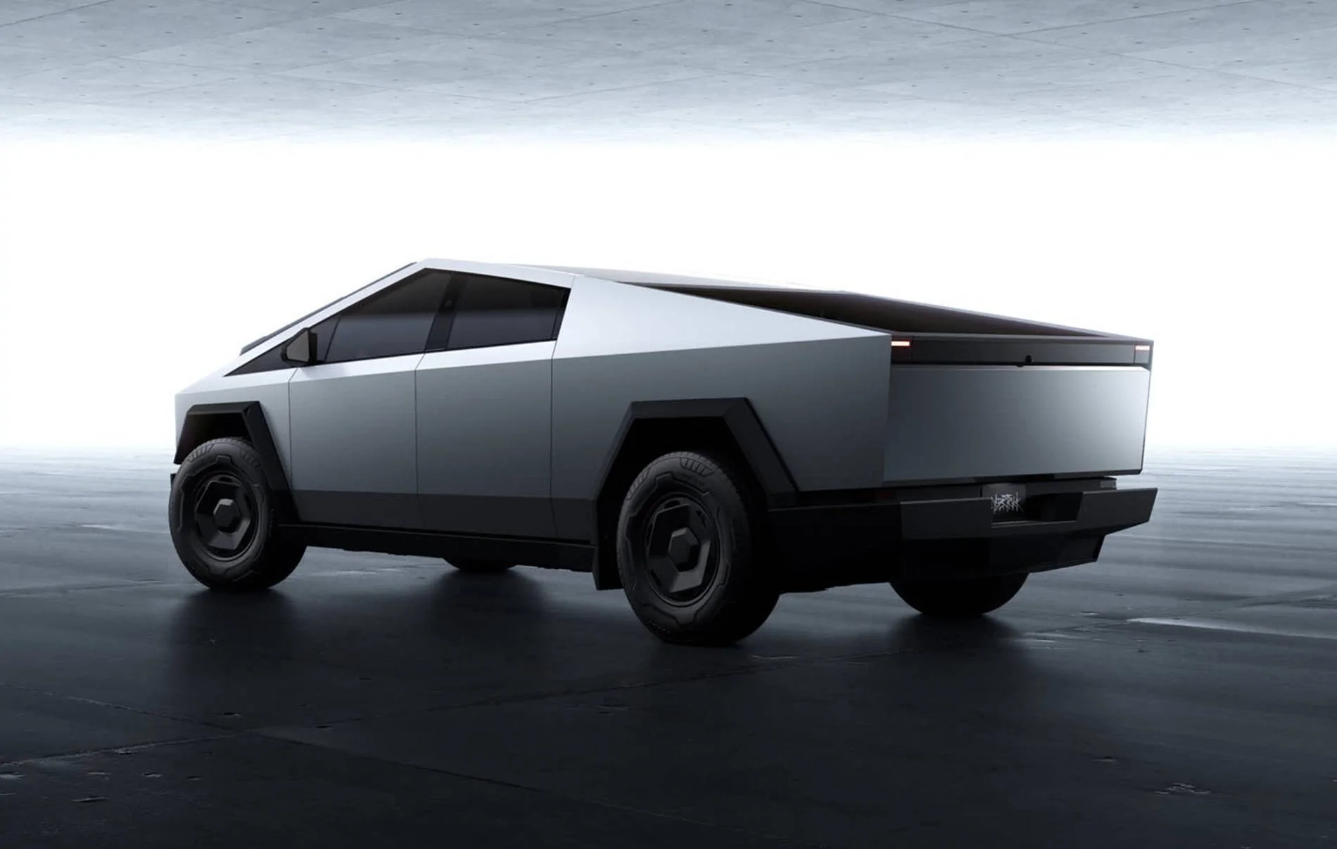 Long Range RWD Cybertruck launched! 362 miles range w/ soft tonneau ...