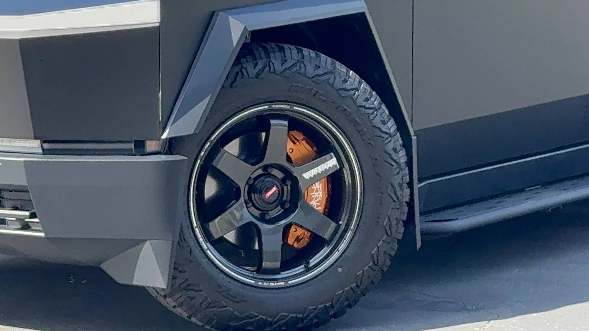 Cybertruck Customized Calipers (Hansshow)! | Tesla Cybertruck Forum ...