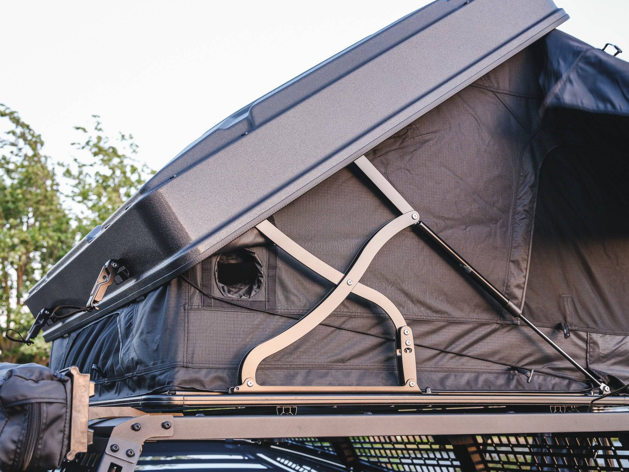 [URANDER NEW RELEASE] Ultra-Slim Hard Shell Queen Size Rooftop Tent ...