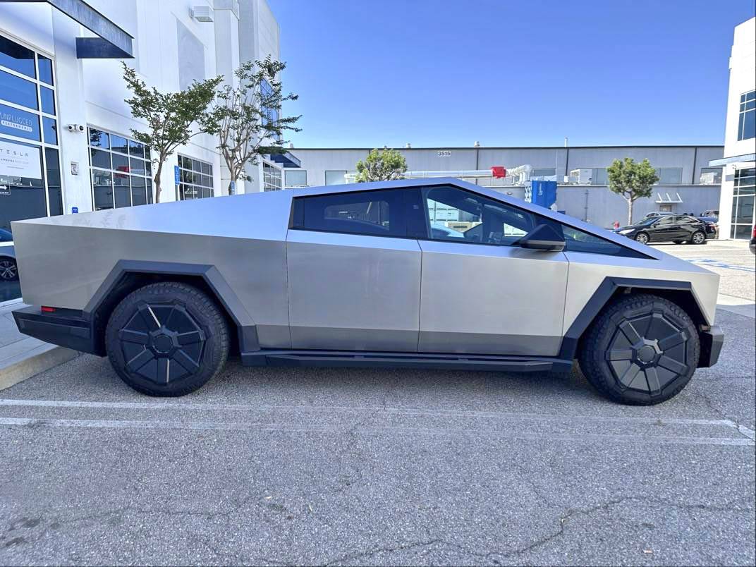 Unplugged Performance - Customer Cybertruck Build | Tesla Cybertruck ...