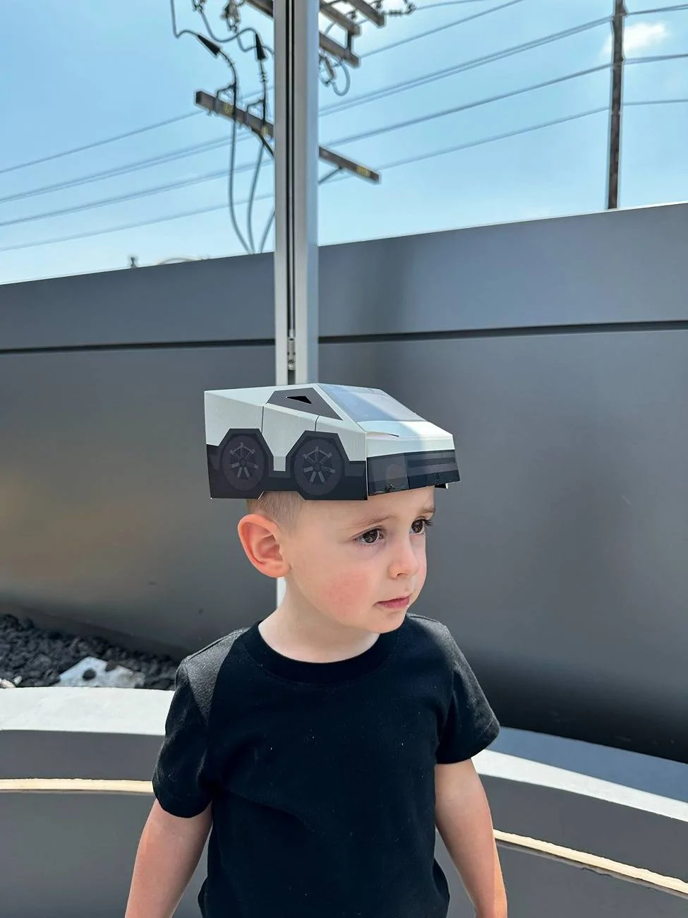 Tesla Diner: Cybertruck burger box, Optimus serves popcorn & more ...